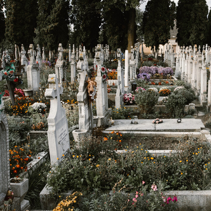 Halloween, All Saints’, All Souls’: The “Autumn Triduum” of Waiting